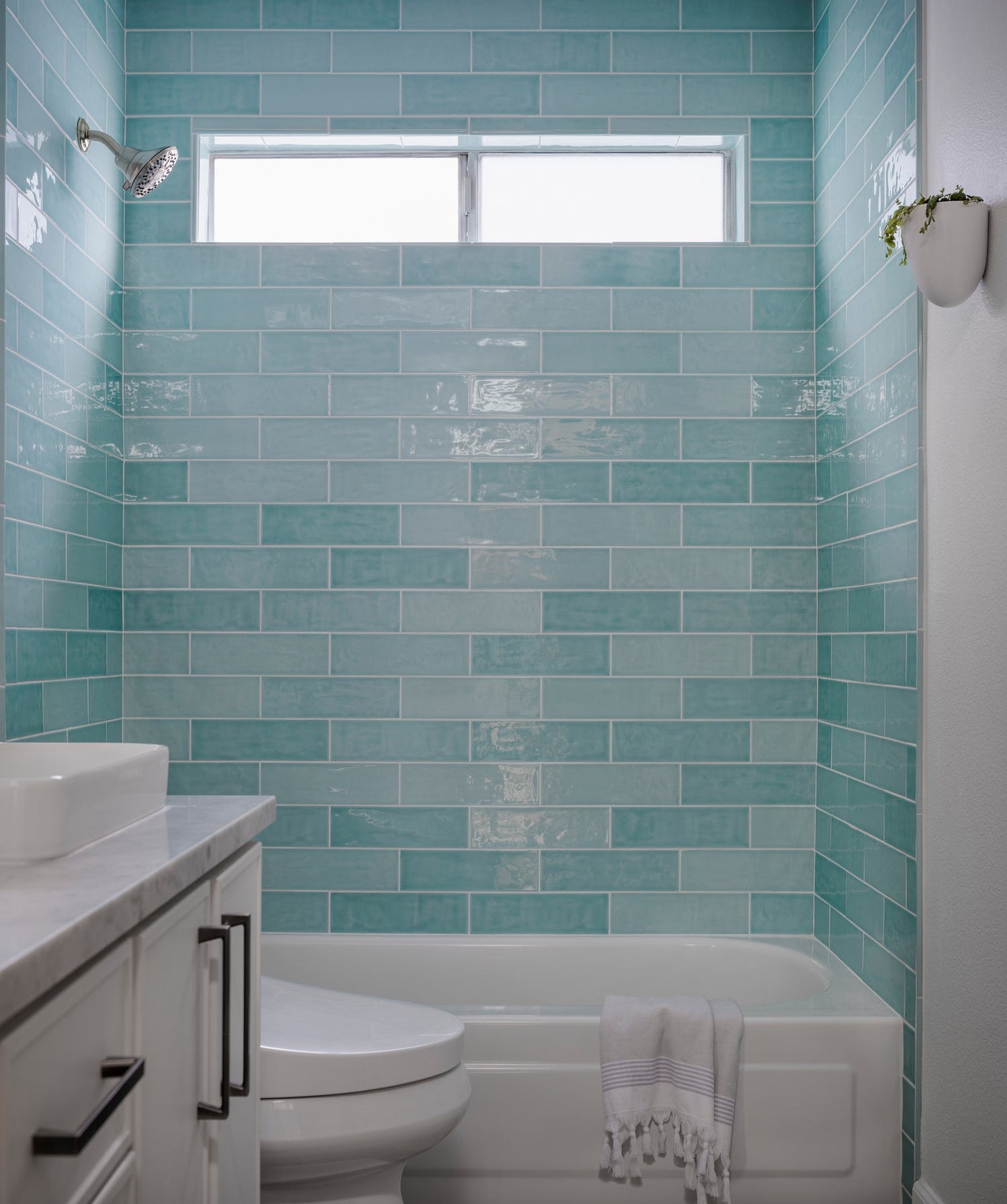 Island Stone | Tile Set in Adventure | Kitchen, Bath, Outdoor and Pool
